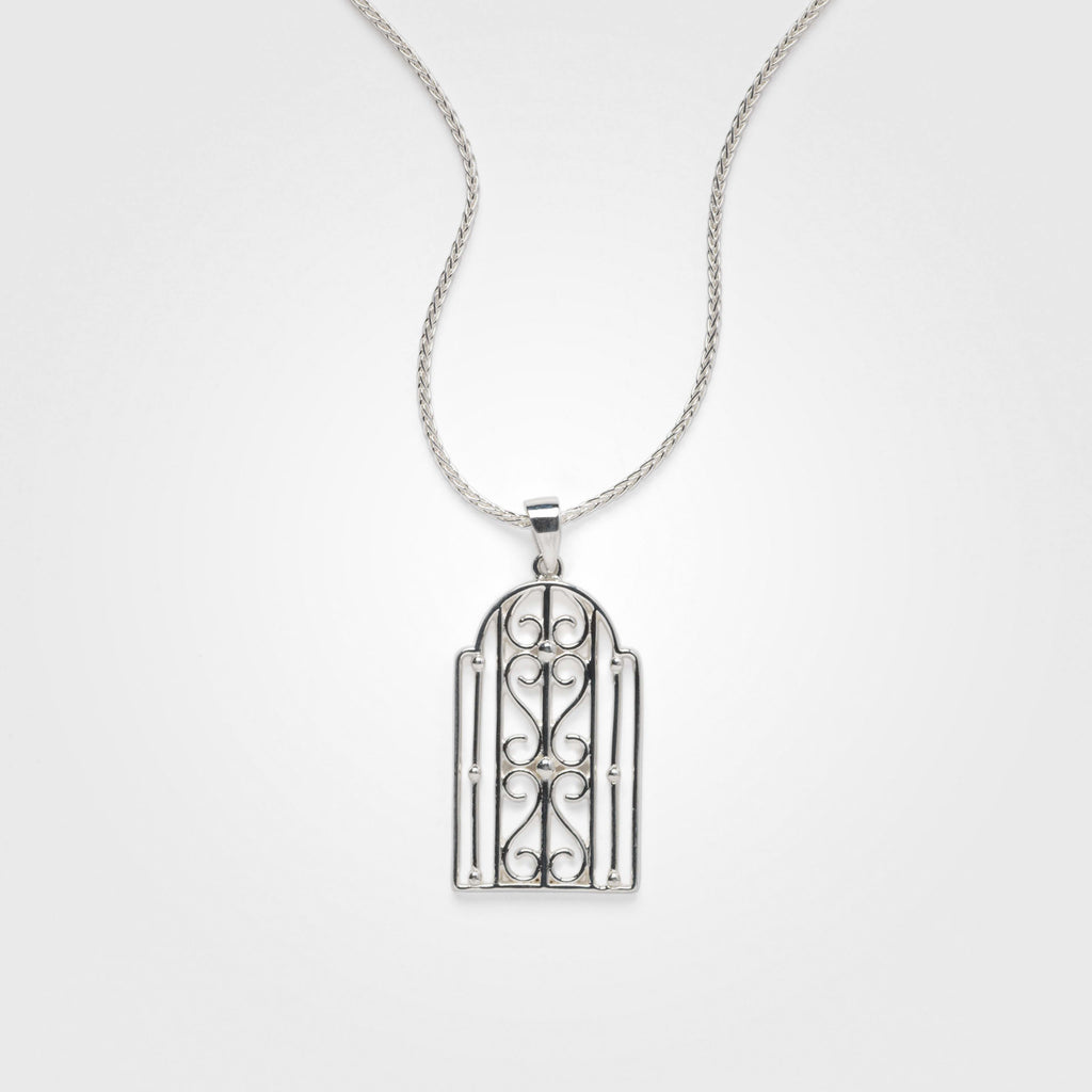 Transom Necklace by Southern Gates® – Biltmore Shop